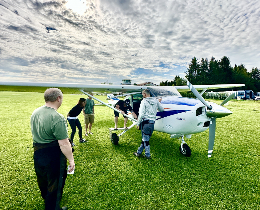 Flying Bones - Skydive Nation